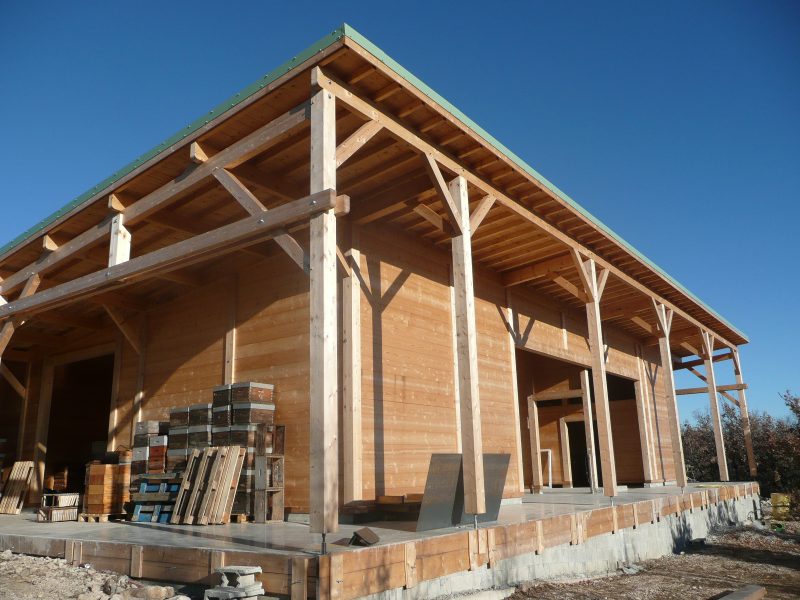 La miellerie bioclimatique de Jean Luc Payan à Reillanne (04) - L'inter ...